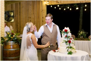 MADELYN + BRANDON || POWELL HOME AND BARN AT COMEBACK FARMS WEDDING ...