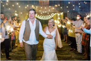 MADELYN + BRANDON || POWELL HOME AND BARN AT COMEBACK FARMS WEDDING ...