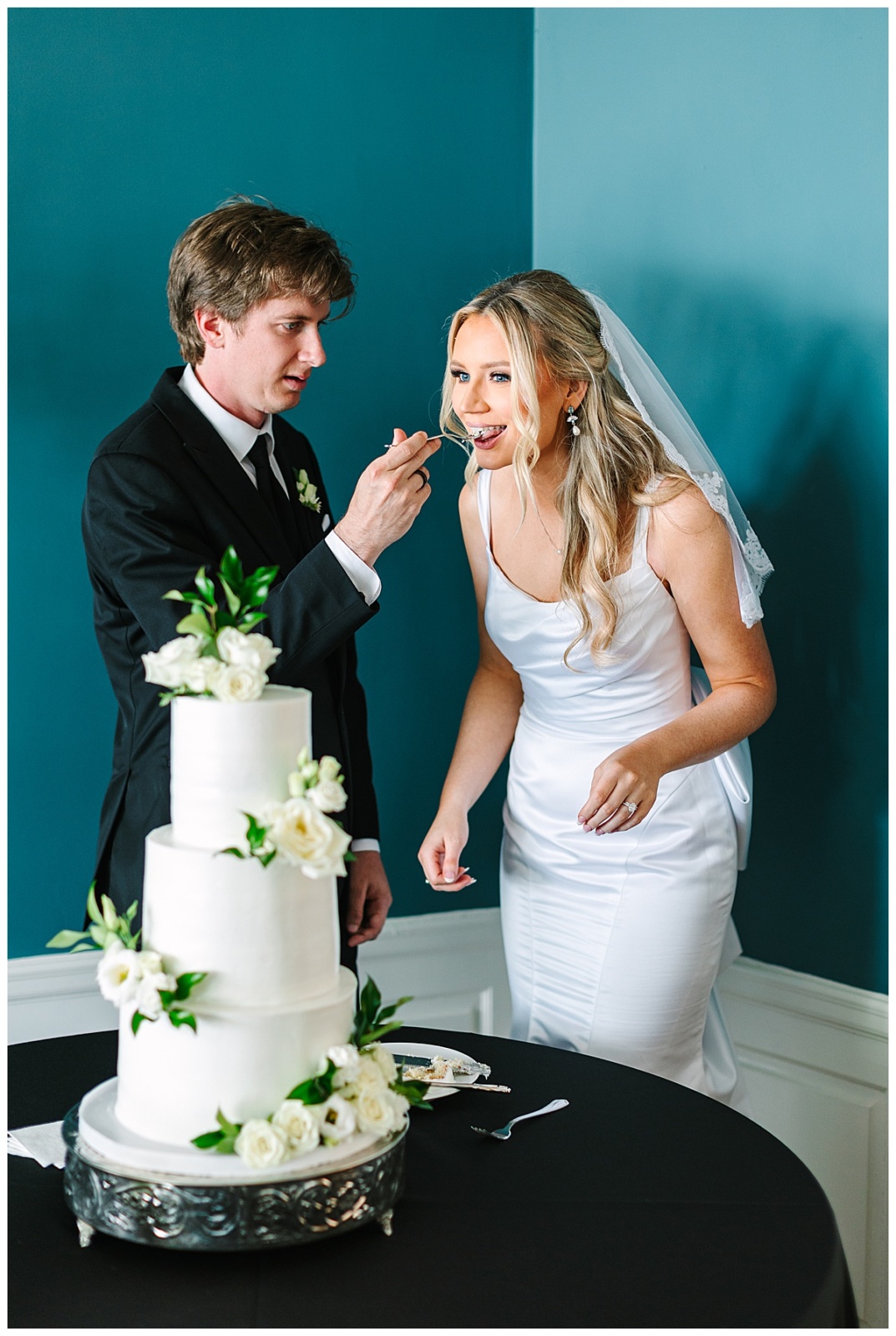Black and White Wedding at The T. Austin Finch House in Thomasville, NC ...